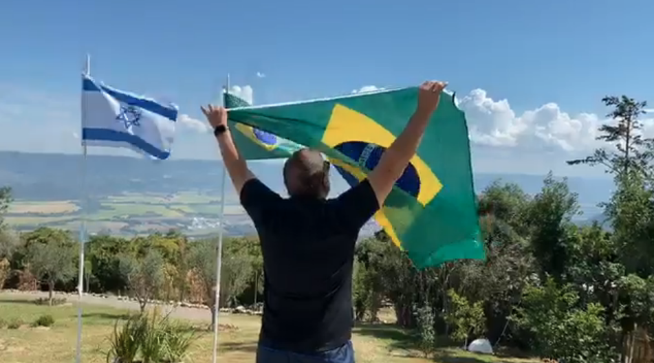Em tempos de quarentena, pastor transmite santa ceia e oração no monte ...